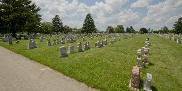 Holy Cross Cemetery | cemetery.com