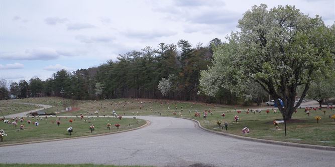 Randolph Memorial Park | cemetery.com