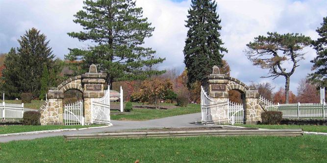 Beverly Hills Memorial Gardens | cemetery.com Approved Provider