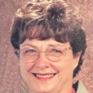 In Loving Memory of Mary Hoffman | Floral Lawn Memorial Gardens